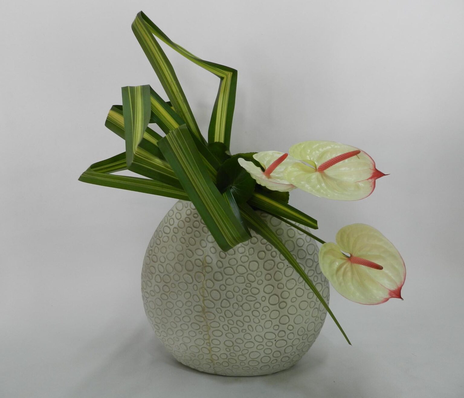 BOUQUET MODERNE - MAI 2024 - MG Fleurs et Création