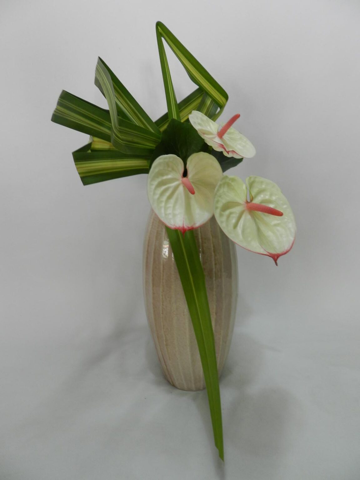 BOUQUET MODERNE - MAI 2024 - MG Fleurs et Création