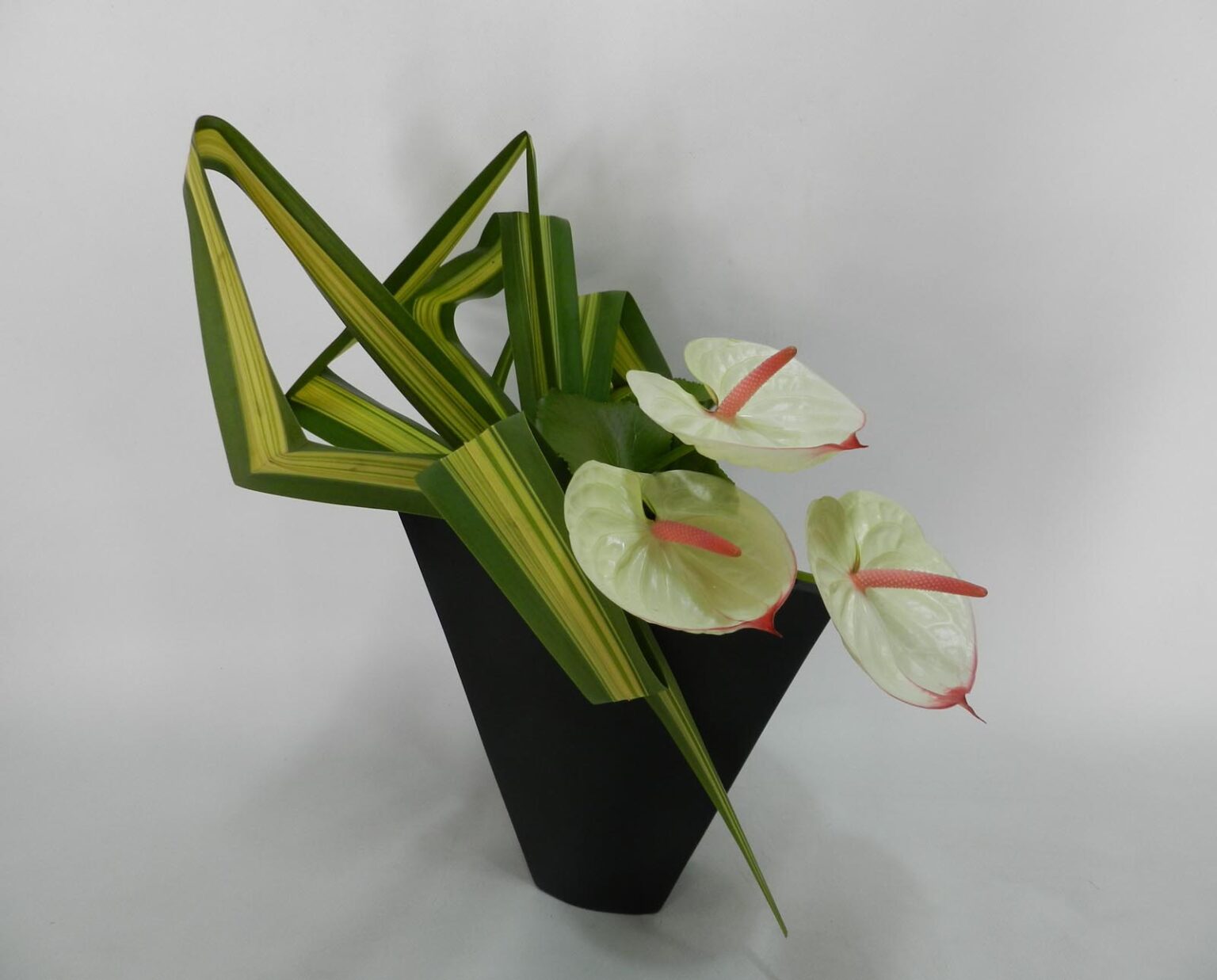 BOUQUET MODERNE - MAI 2024 - MG Fleurs et Création