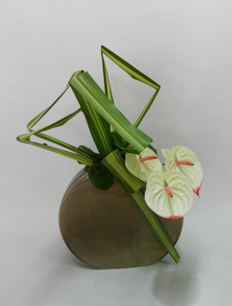 BOUQUET MODERNE - MAI 2024 - MG Fleurs et Création